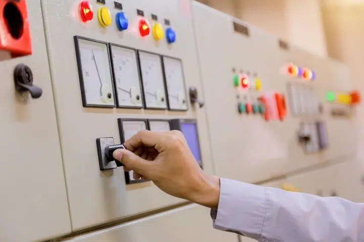 10 Crucial Switchgear Maintenance Practices - FAP Power Solutions